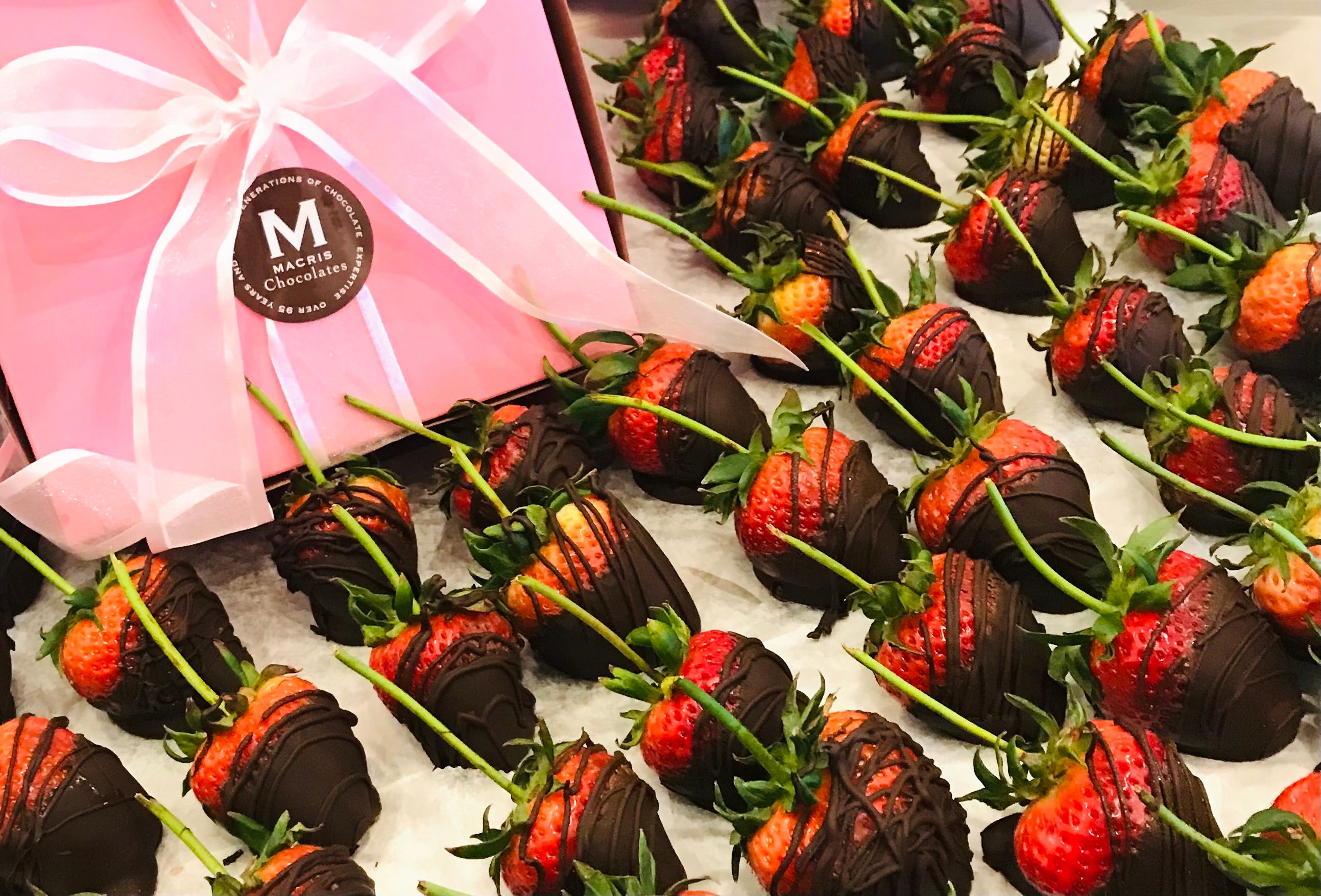 Chocolate Strawberries – Macris Chocolates